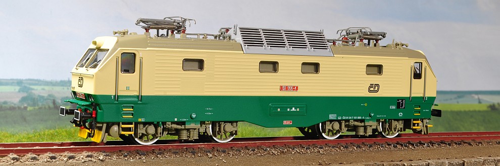 Locomotiva electrica tip 151 A60339