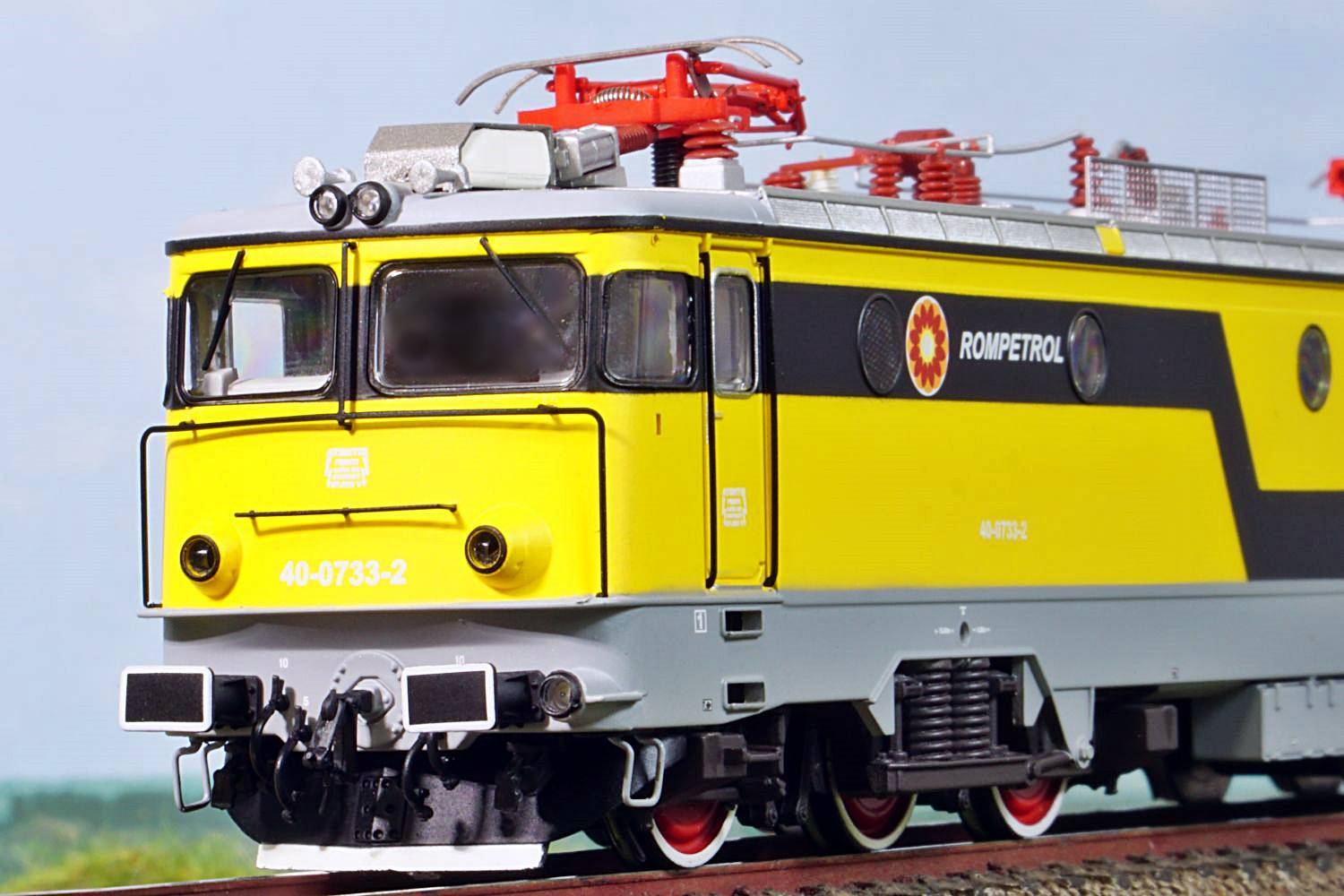 Locomotiva electrica 060 EA AF10017S