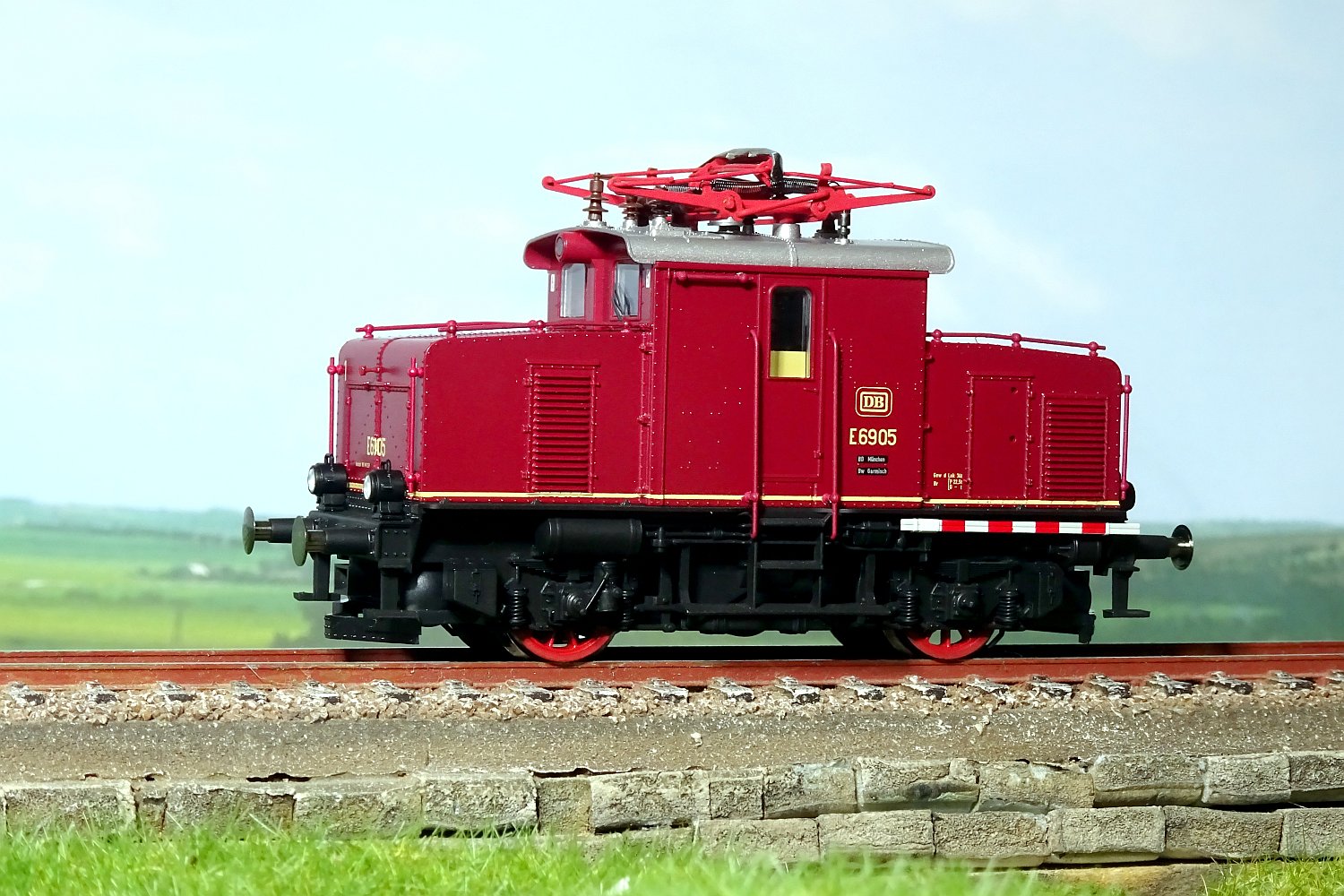 Locomotiva electrica E69 Fleischmann 430001