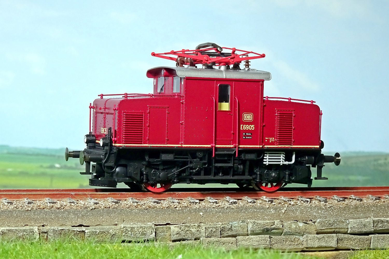 Locomotiva electrica E69 Fleischmann 430071