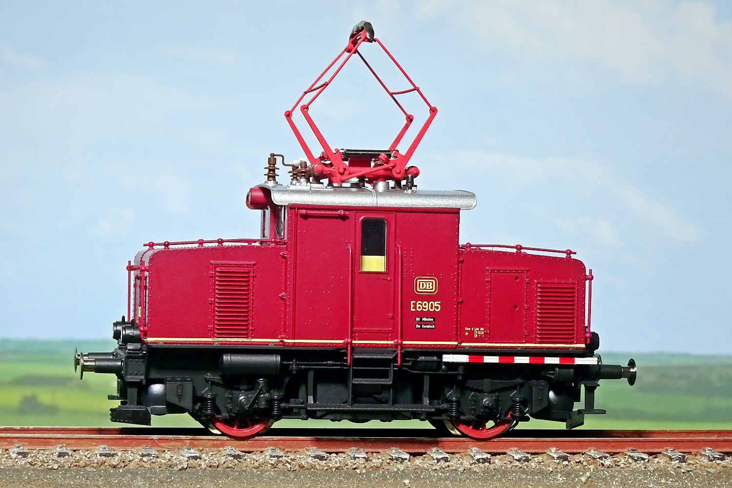 Locomotiva electrica E69 Fleischmann 430071