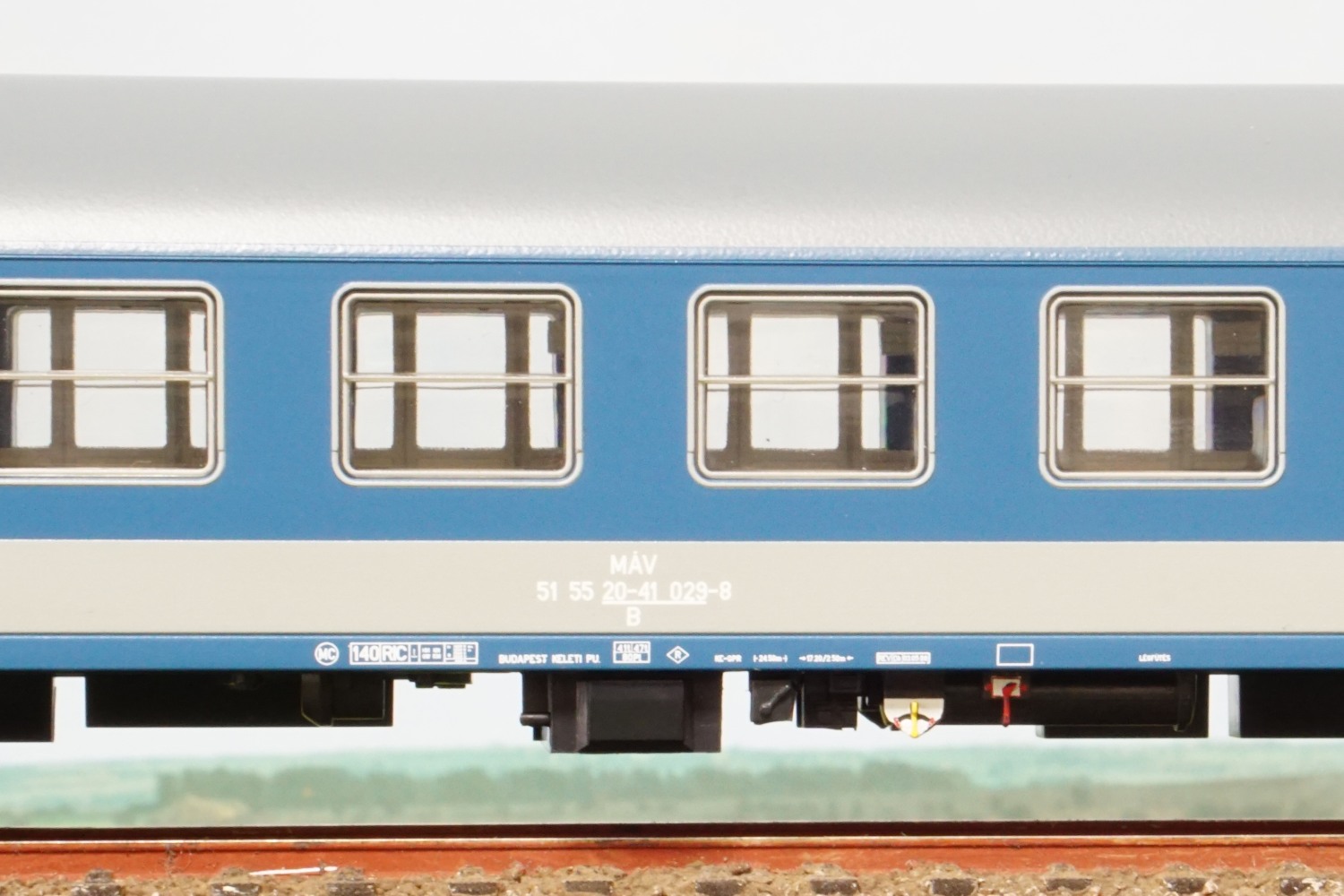 Set vagoane calatori Roco 74188